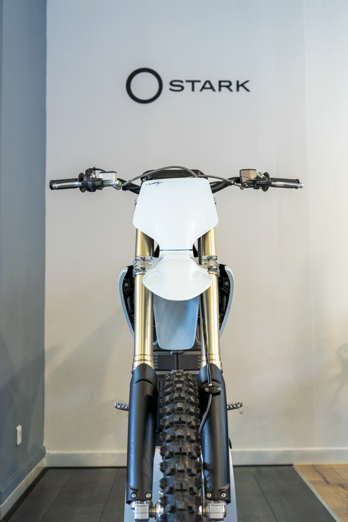 Stark VARG : Le Cross électrique le plus puissant au monde à découvrir et essayer à Aubagne ...